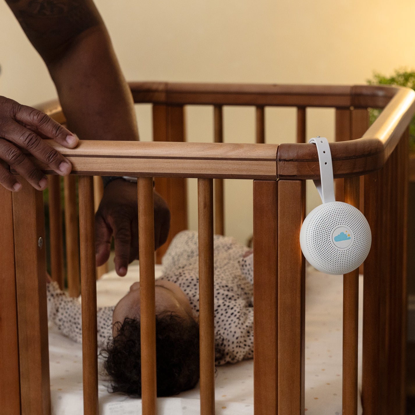 Hushh+ Travel Sound Machine Sound Machine | Yogasleep